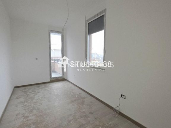 Zrenjanin, Bagljaš, 3.0 stan, 82m2, 147600 EUR