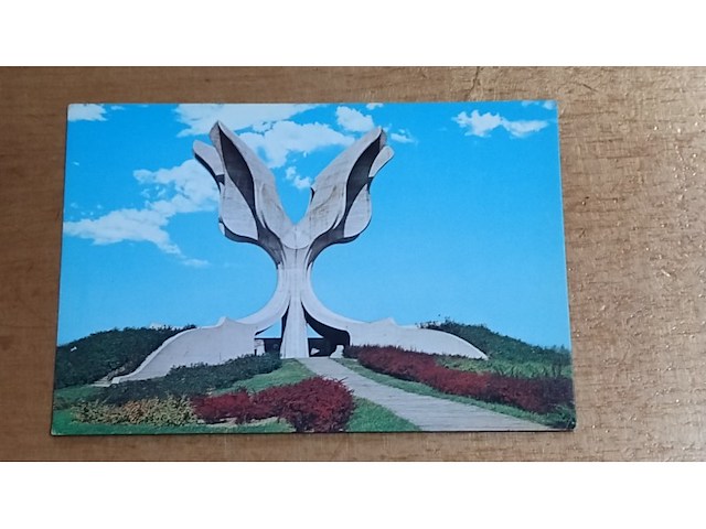 Jasenovac - Spomenik - Jasenovački Cvet - Hrvatska