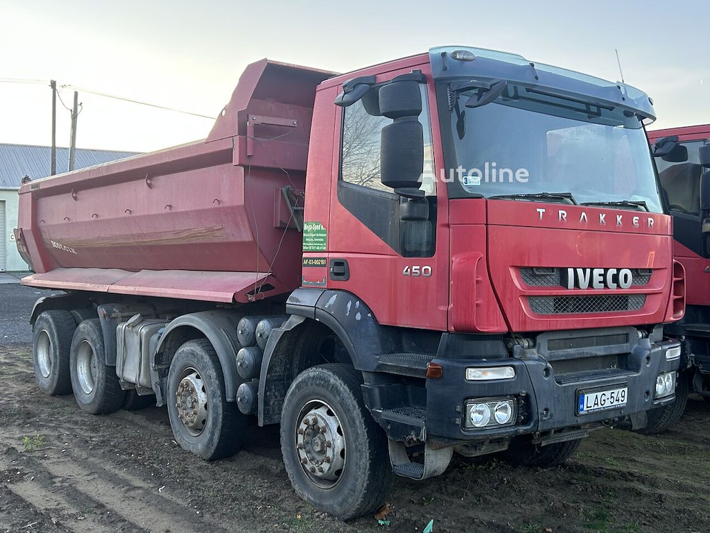 IVECO TRAKKER 410T 8X4 magyarországi billencs kiper