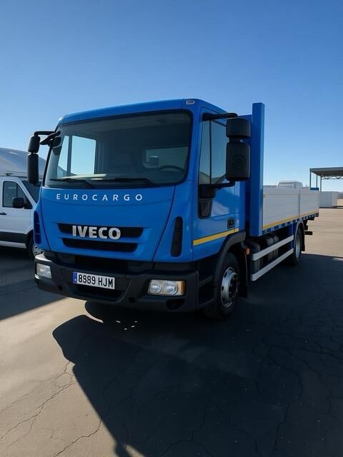 IVECO EuroCargo €5 100E180 AUTOMARICO CAJA ABIERTA kamion s ravnom platformom
