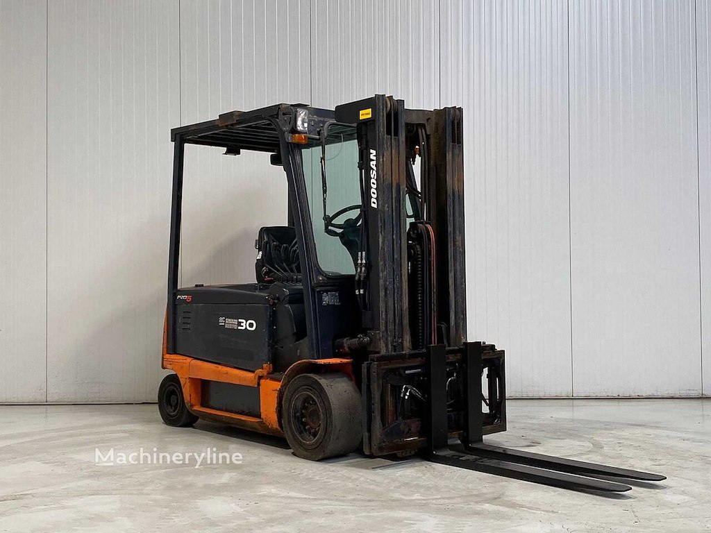 Prodaje se Doosan B30X-5 električni viljuškar na aukciji