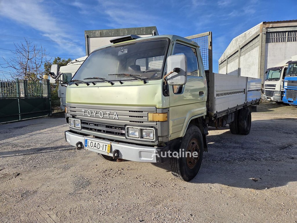 Toyota BU96L kamion furgon < 3.5t