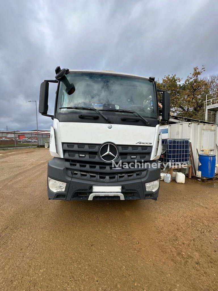 Putzmeister 36-4 na šasiji Mercedes-Benz Actros pumpa za beton