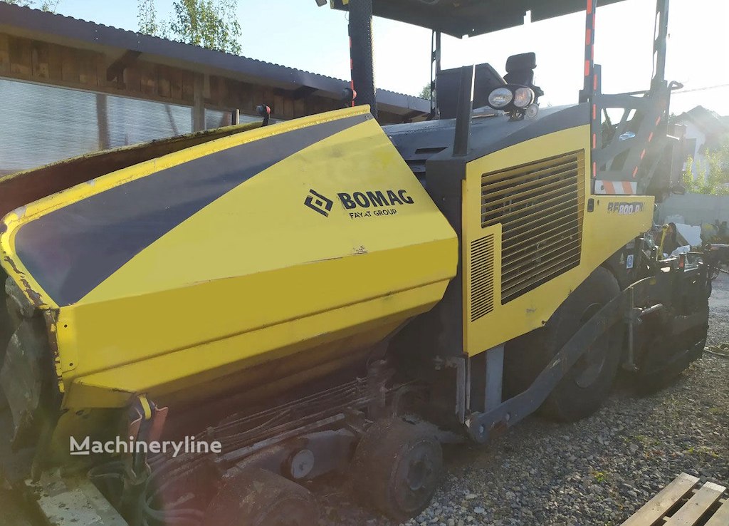 BOMAG BF 800 P asfaltni finišer točkaš