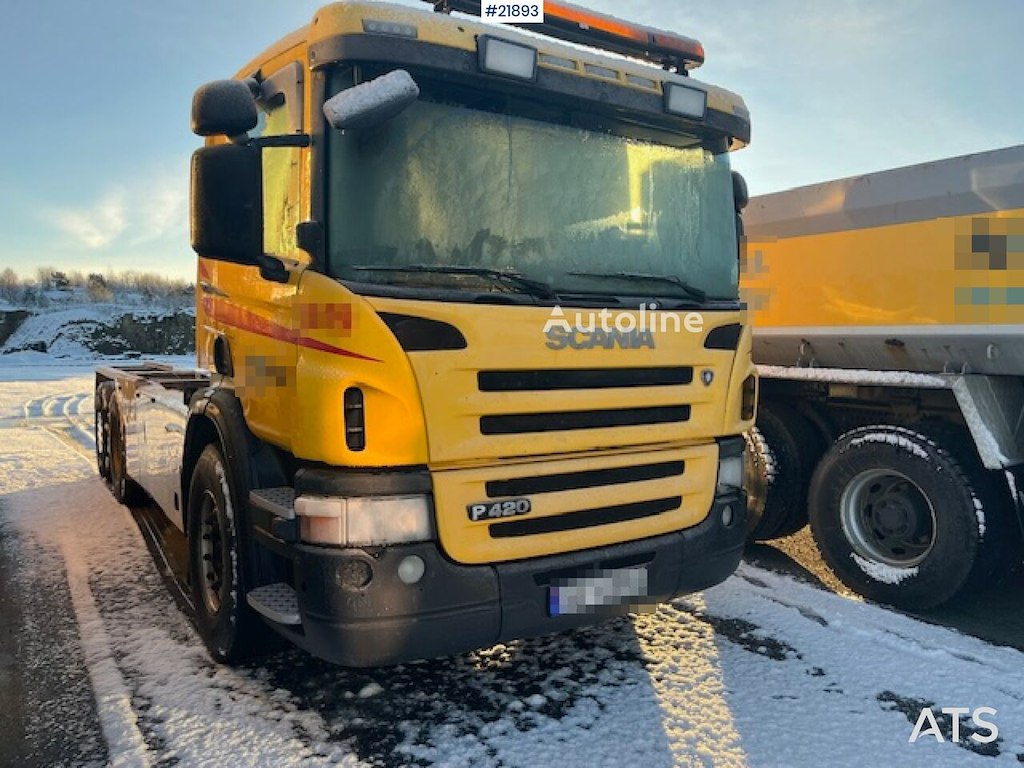 Scania P420 6x2 chassi m/ Tipp og defekt girkasse kamion sa kukom za podizanje tereta