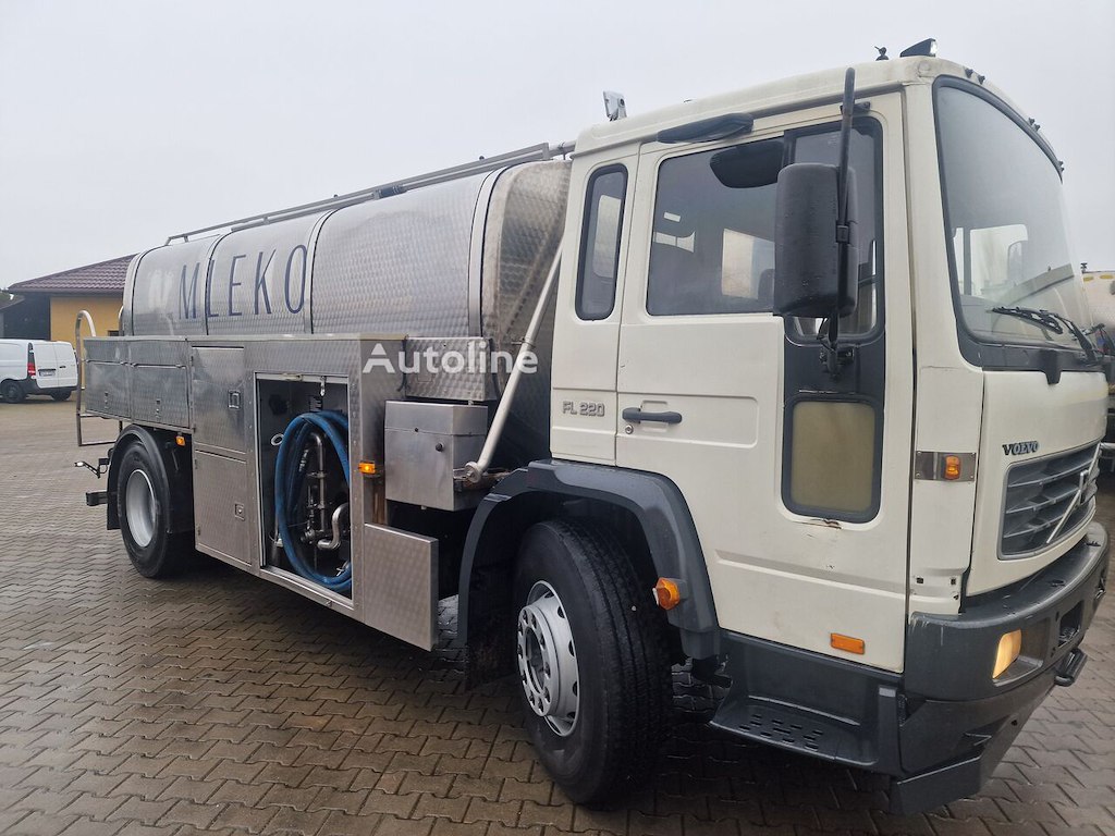 Volvo FL6 autocisterna za mleko