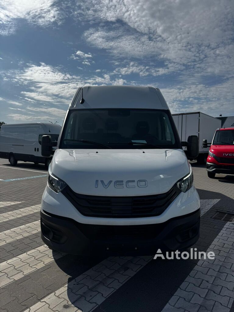 Novi IVECO eDaily 42S14EZ V minibus furgon