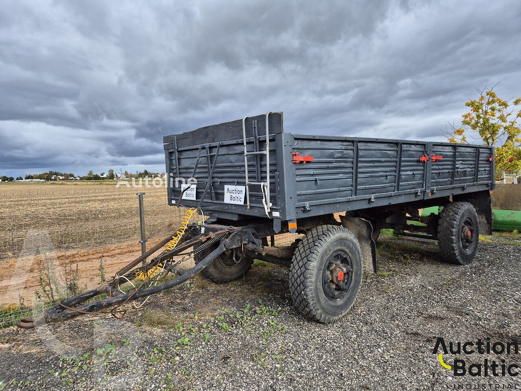 Prodaje se MAZ 8926 poluprikolicu sa kliznom ceradom na aukciji