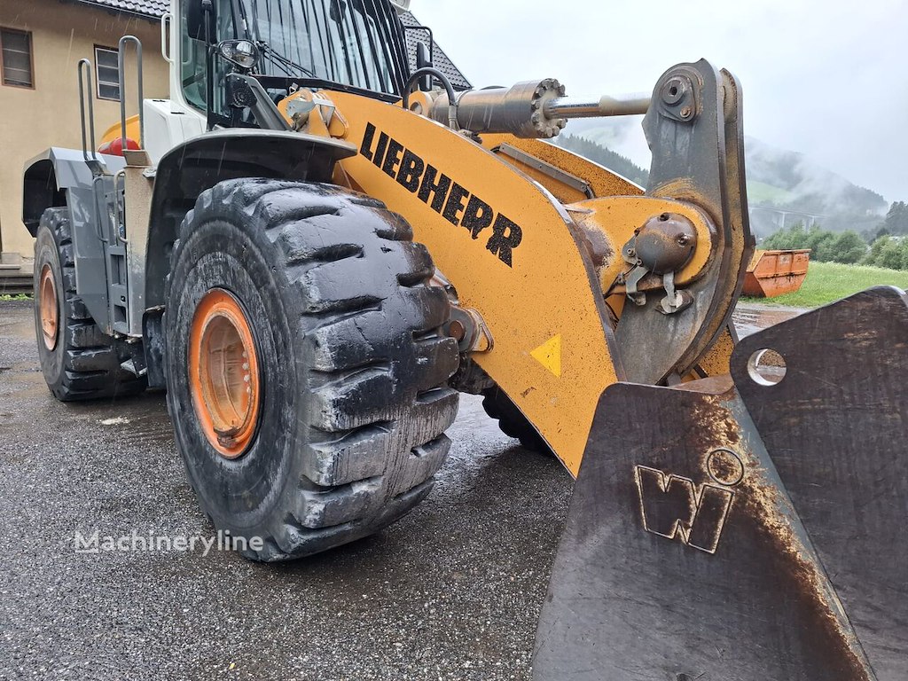 Liebherr 586 X POWER prednji utovarivač
