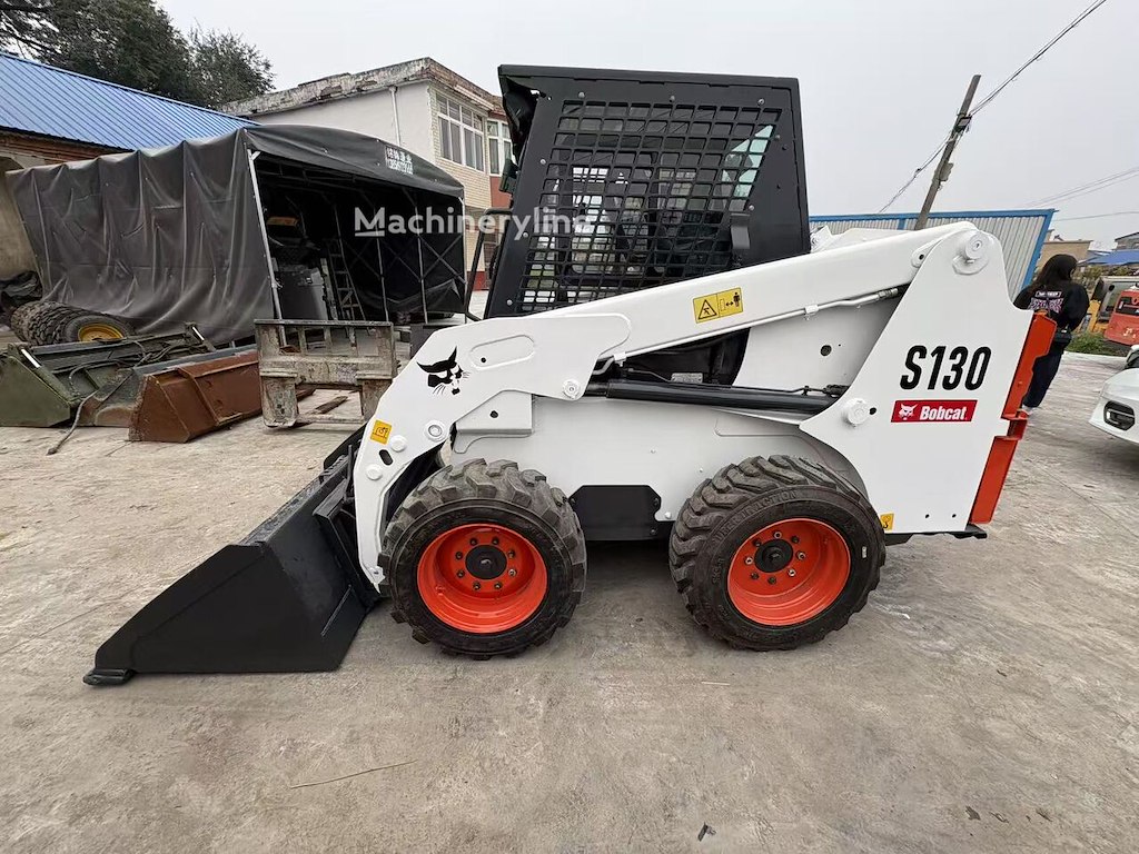 Bobcat S130 mini utovarivač