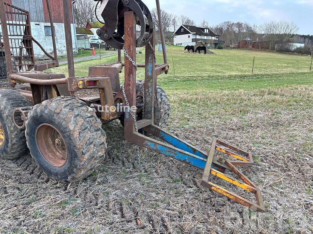 Prodaje se Biltransport šumarsku prikolicu na aukciji