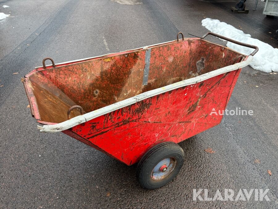 Prodaje se Starke Arvid 400 L prikolicu za prevoz stakla na aukciji