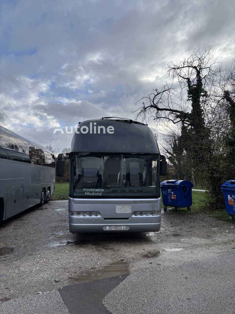 Neoplan Starliner N516 turistički autobus