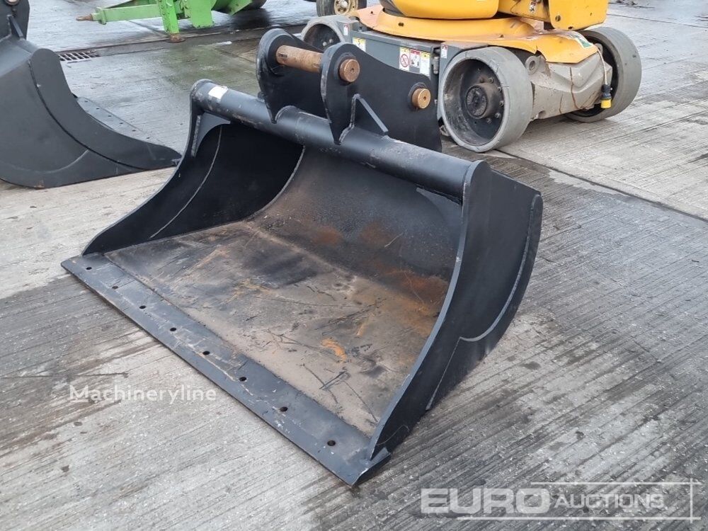 Prodaje se 70" Scandinavian Bucket 65mm Pin to suit 13 Ton Excavator sejalnu kašiku na aukciji