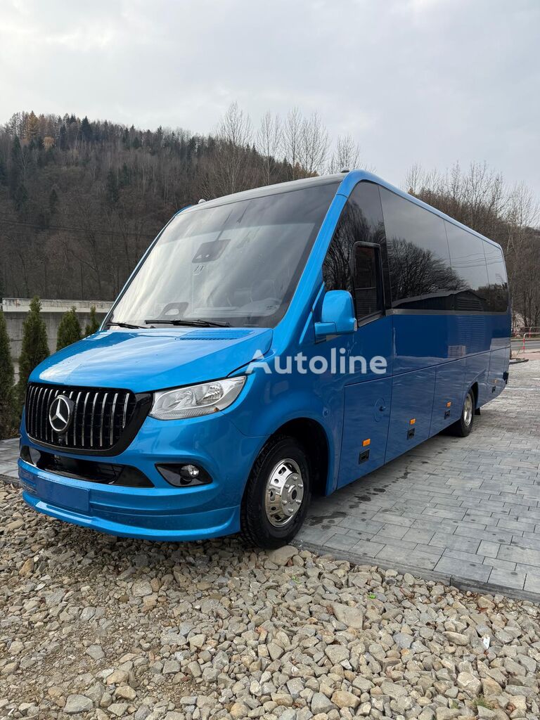 Novi Mercedes-Benz Sprinter 519 putnički minibus