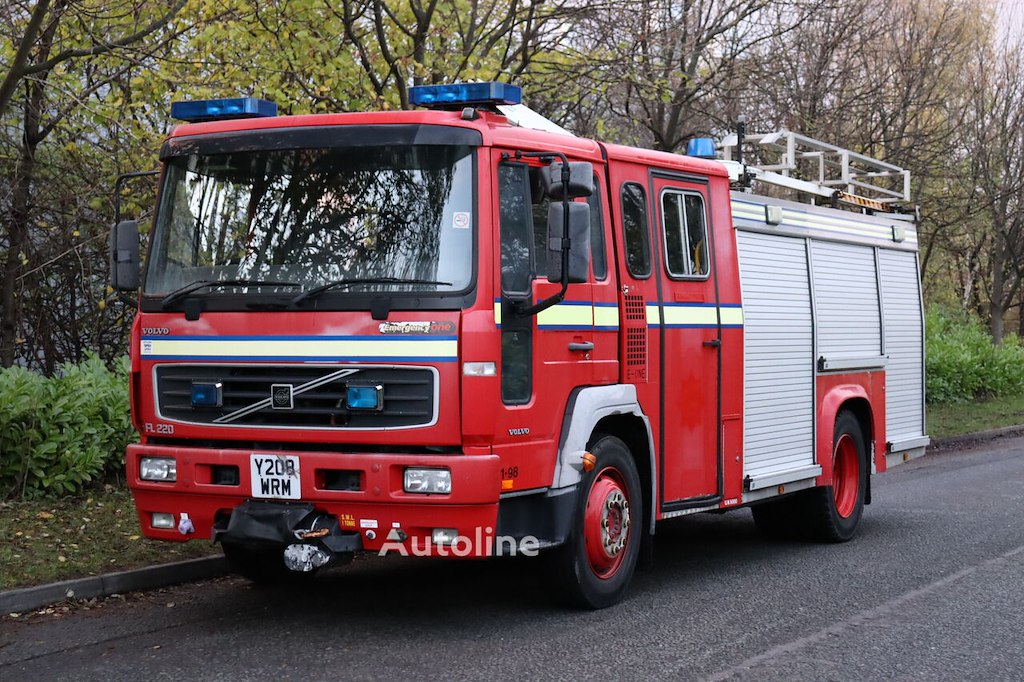 Volvo FL 220 4X2 E-ONE FIRE ENGINE (2001) vatrogasno vozilo