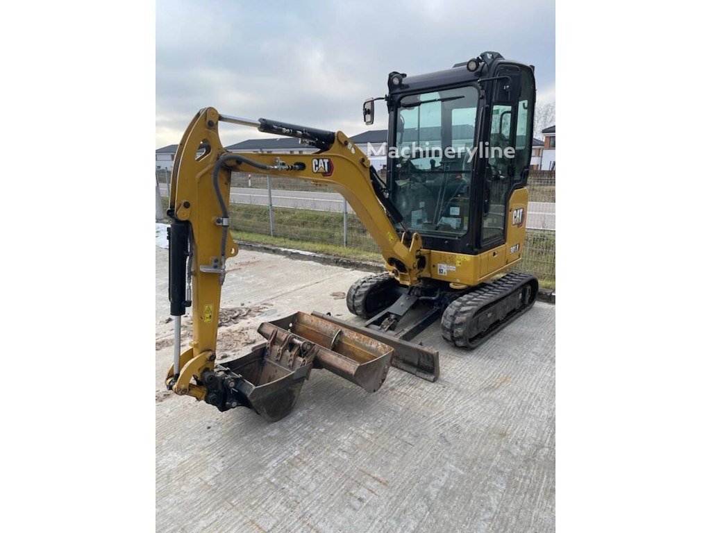 Caterpillar 301.8 bager guseničar