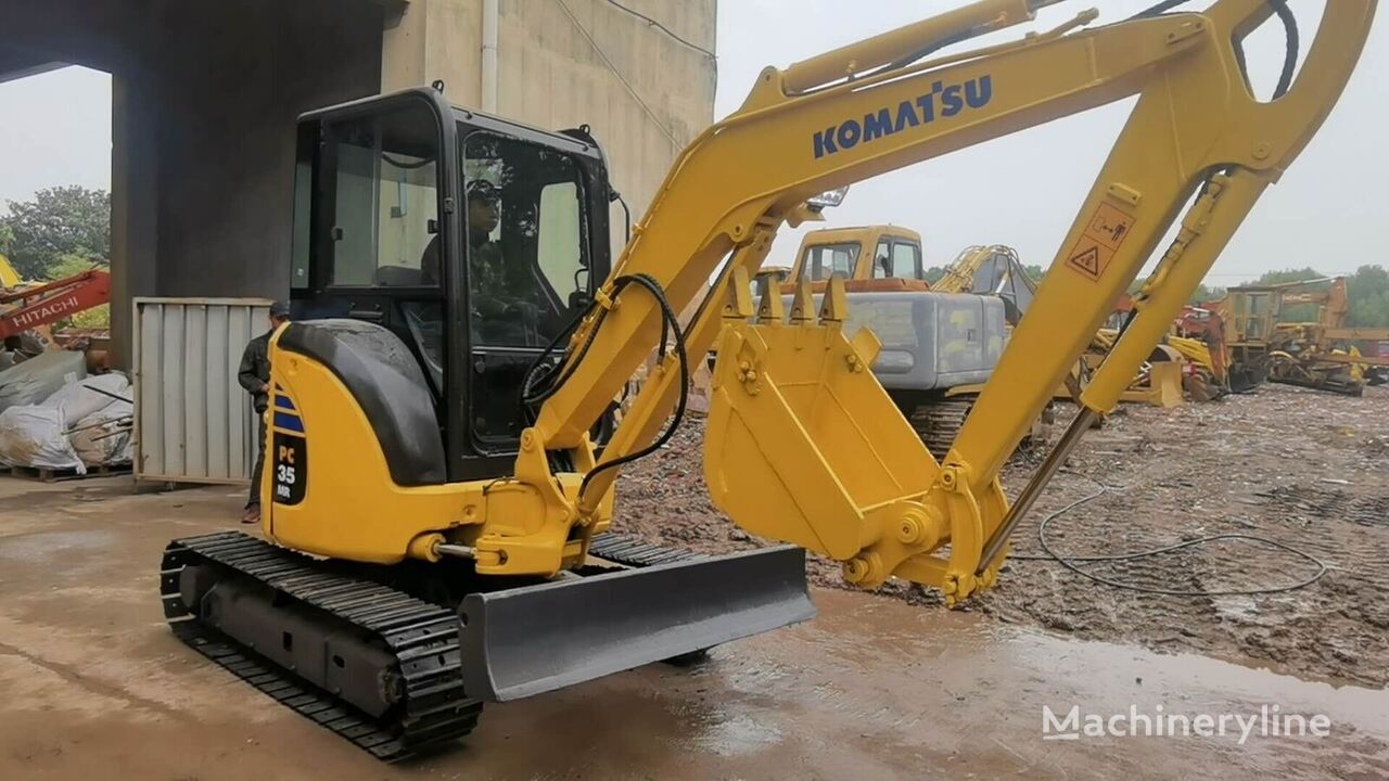 Komatsu PC35 mini bager