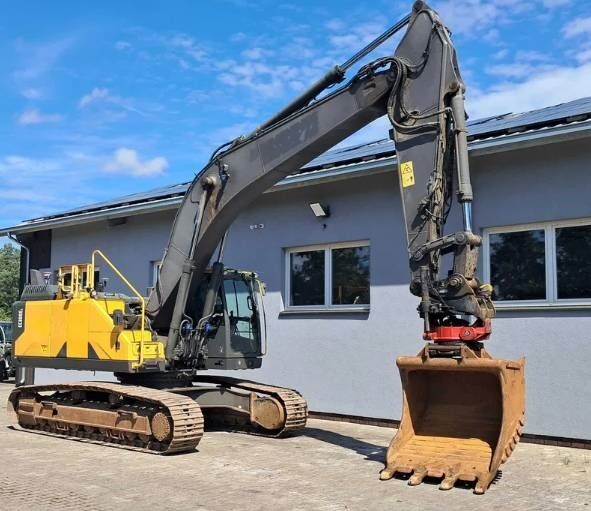 Volvo EC 300 EL bager guseničar