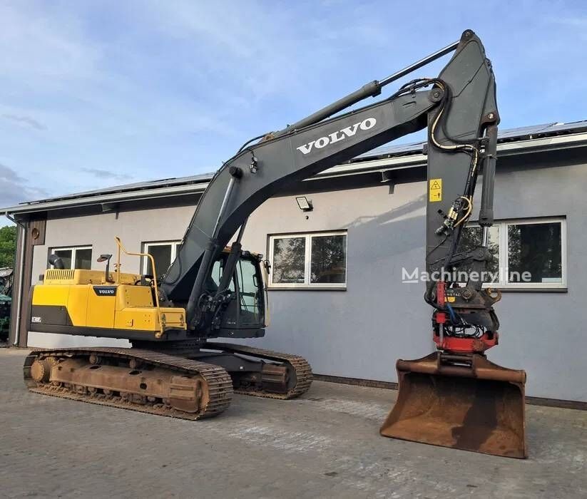 Volvo EC 300 D L bager guseničar