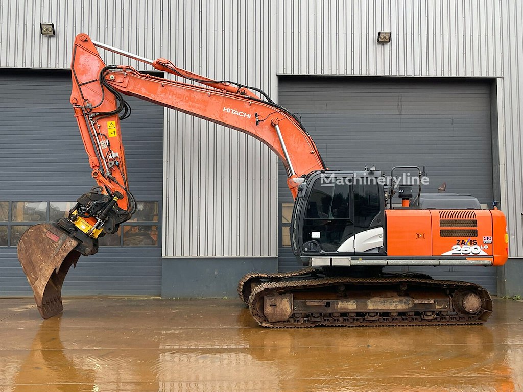 Hitachi ZX250LC-6 bager guseničar