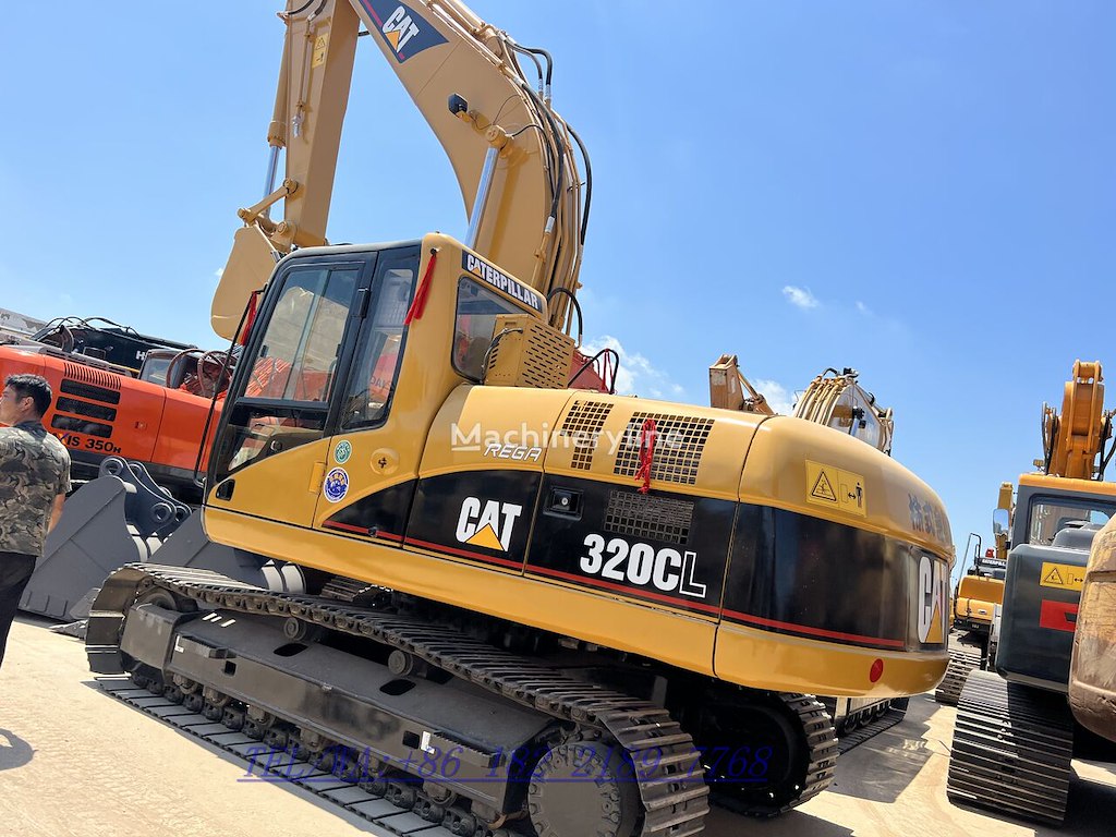Caterpillar 320CL bager guseničar