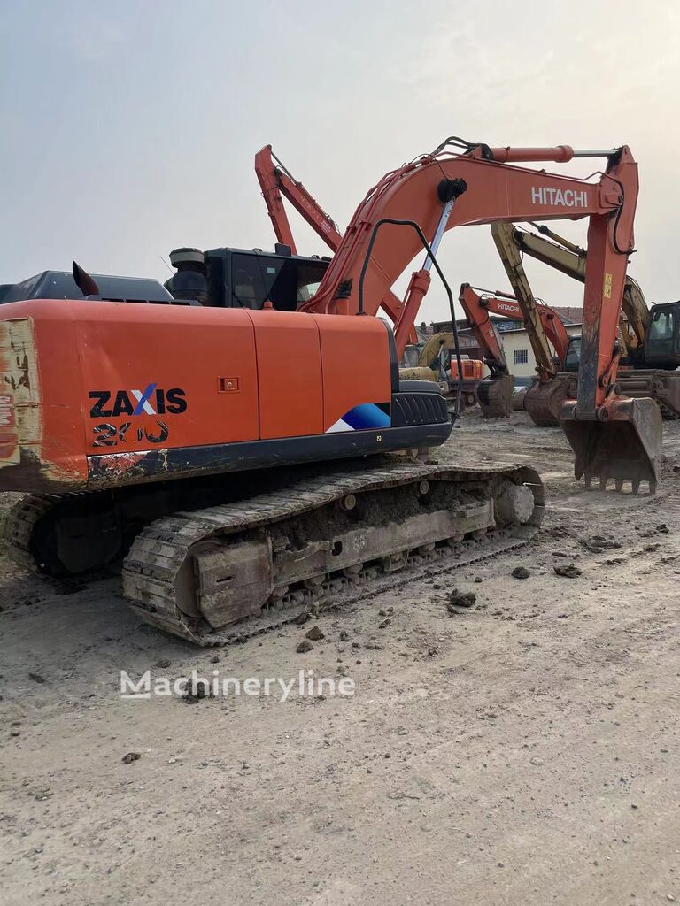 Hitachi ZX200 bager guseničar