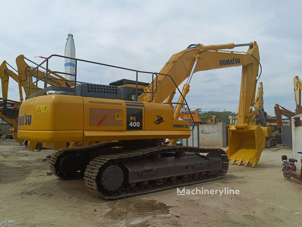 Komatsu PC400 bager guseničar