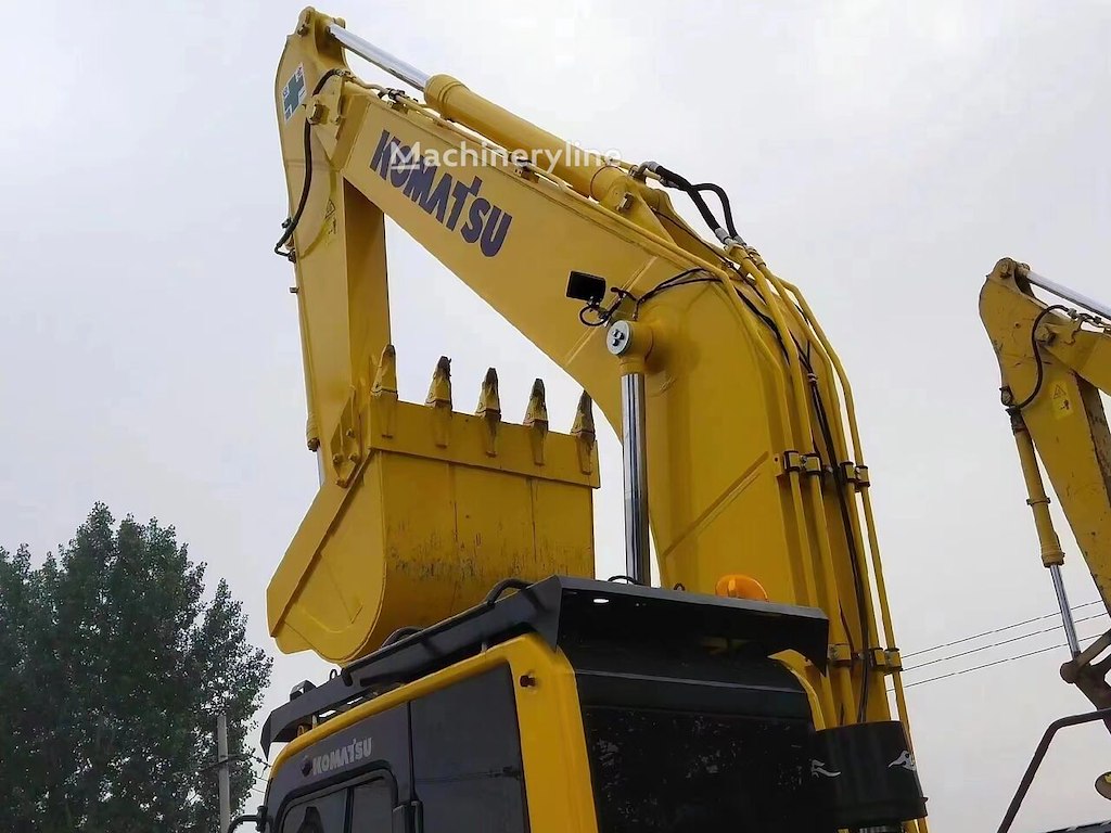 Komatsu PC240 bager guseničar