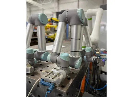 Industrial Robot UNIVERSAL UR5 Verified seller