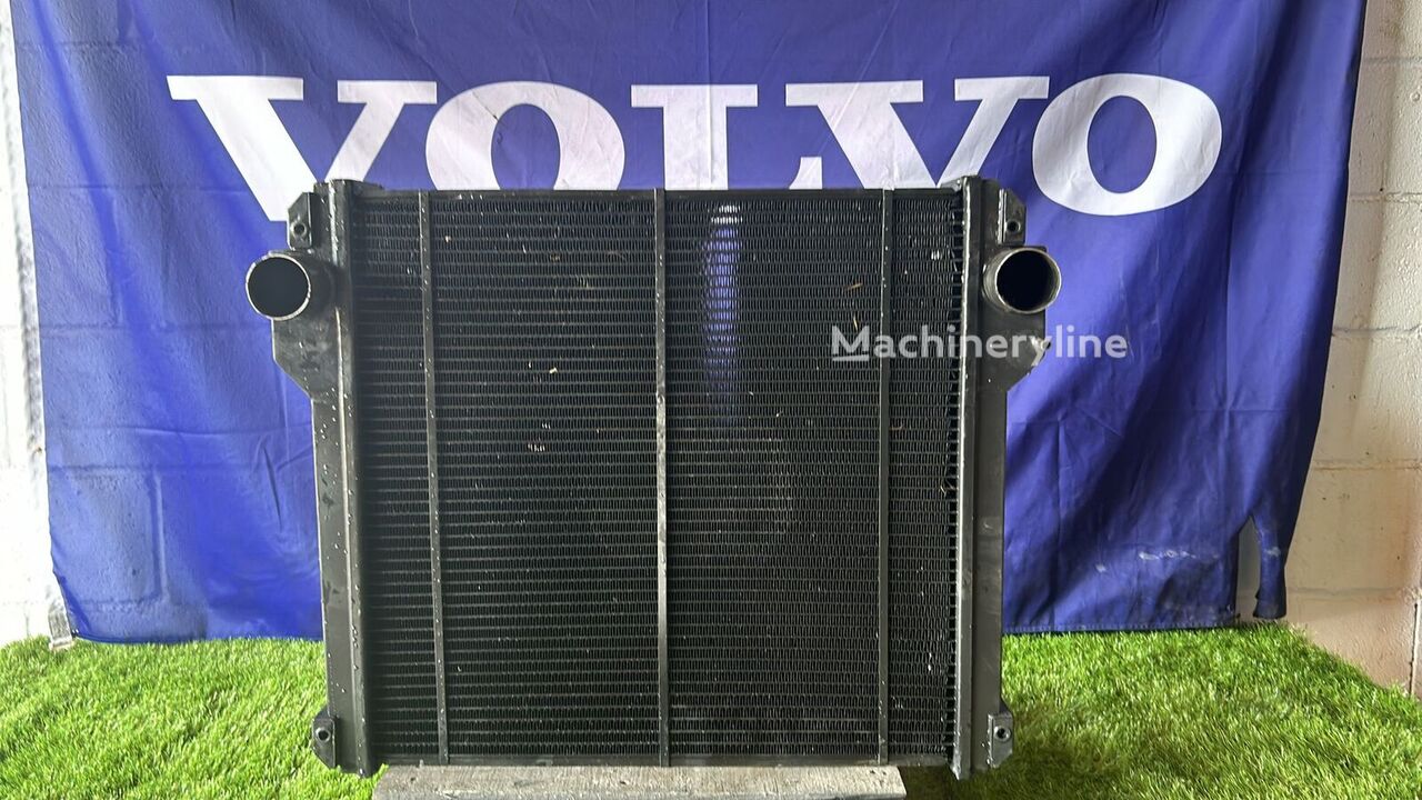 Volvo 11886549 radijator za hlađenje motora za Volvo BL61; BL61PLUS bagera-utovarivača
