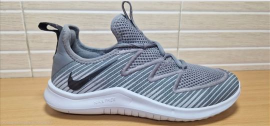 Nike Free TR 9 Ultra (br.38,5) patike