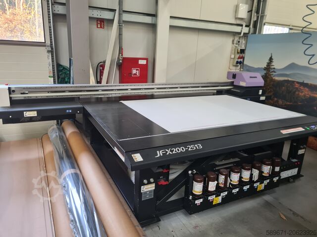 Mašina za UV štampu - ravni sto
Mimaki JFX200-2513