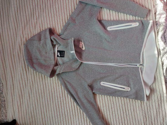 Nike tech fleece