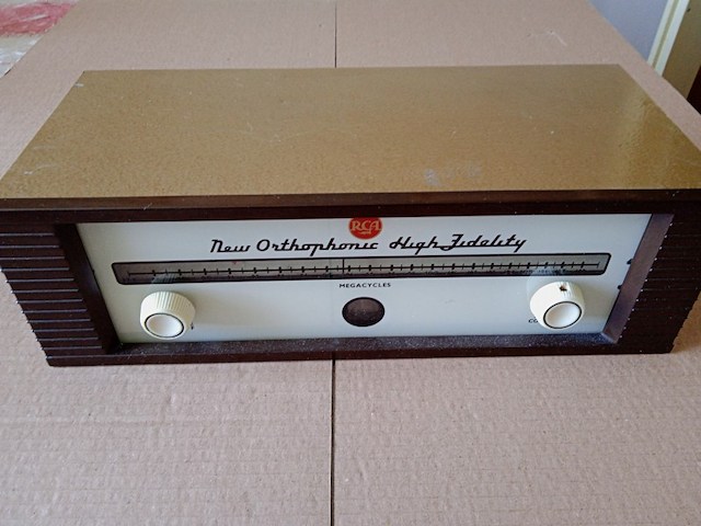 RCA New Orthophonic High Fidelity Tube Tuner