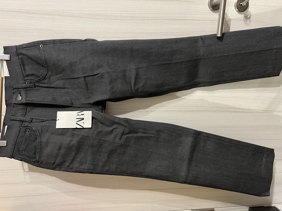 NOVO Zara farmerke pantalone