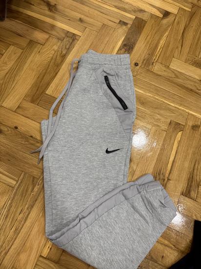 Nike trenerka