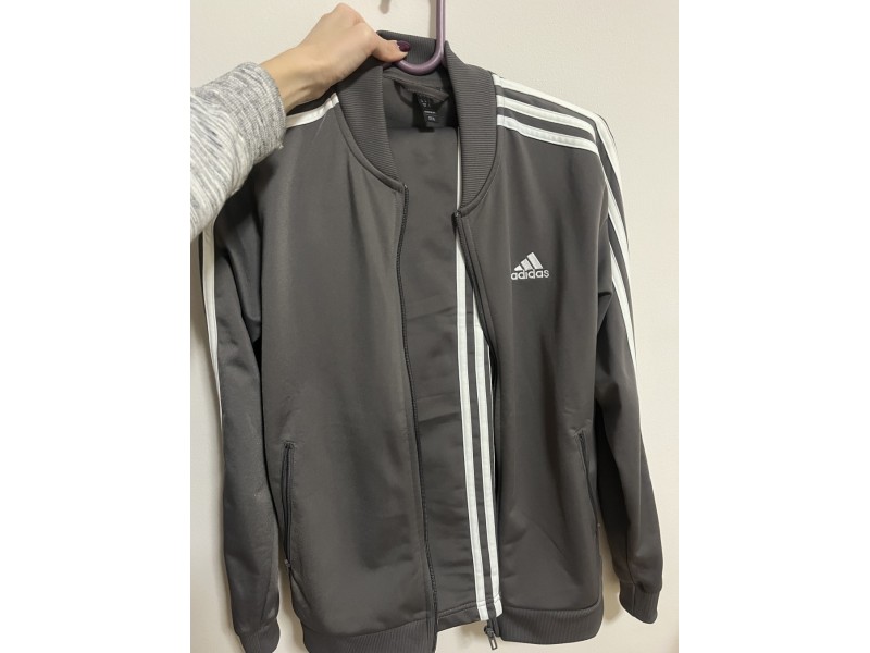 ADIDAS ZENSKA TRENERKA kao NOVA