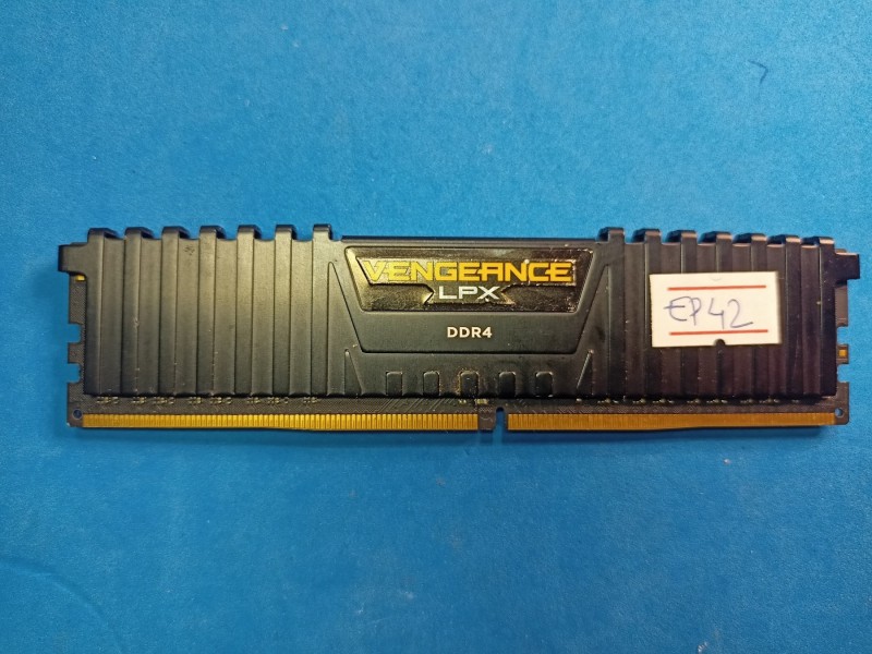 DDR4 4 Gb