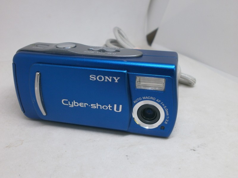 Sony Cyber-shot DSC-U20 2.0 MP Digital Camera Blue
