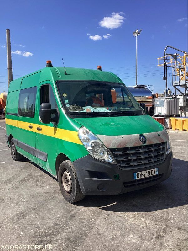 Prodaje se Renault MASTER minibus furgon na aukciji