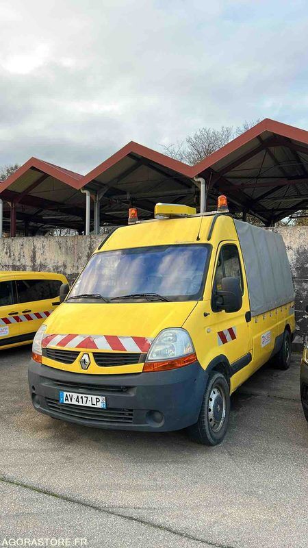 Prodaje se Renault MASTER minibus furgon na aukciji