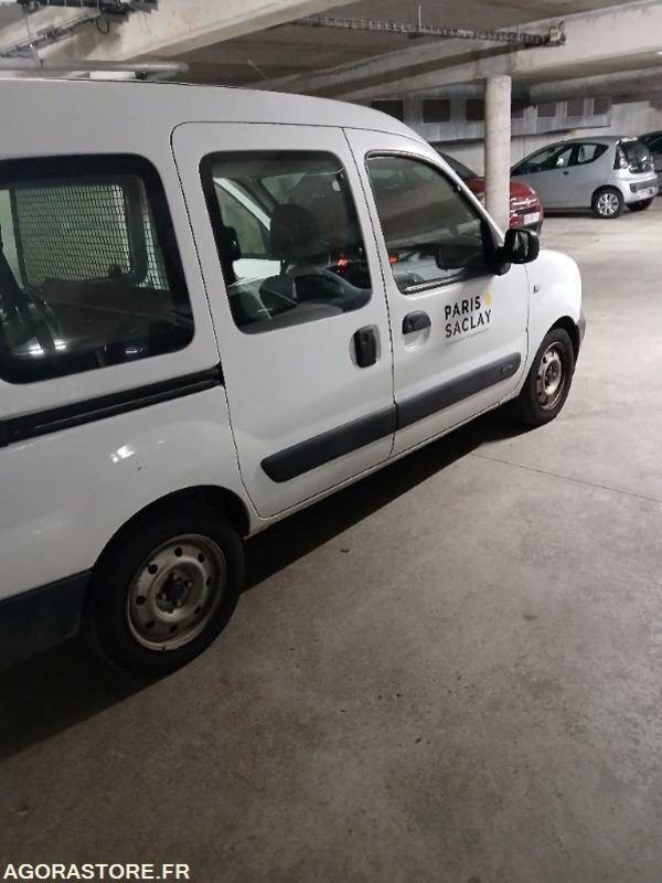 Prodaje se Renault KANGOO laki furgon na aukciji