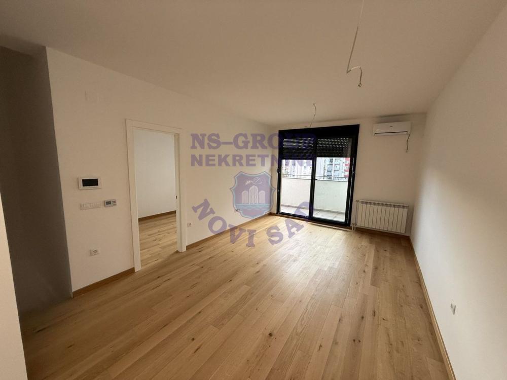 Troiposoban stan na prodaju, 87m2, 242.000€