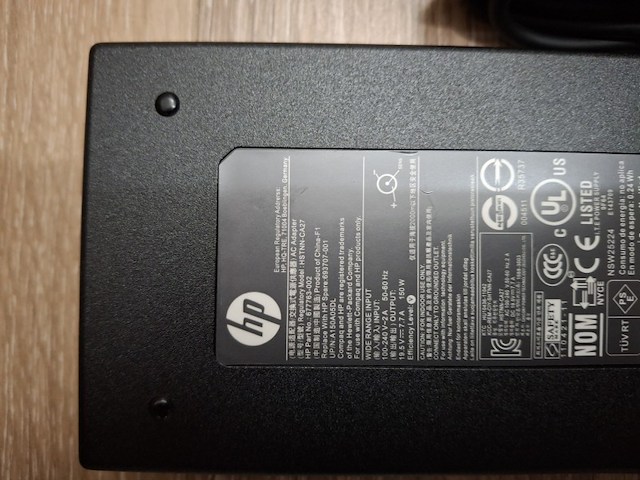hp punjac 150w 7.7a 4.5x3.0mm original novo