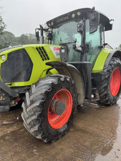 Claas ARION 650 traktor točkaš