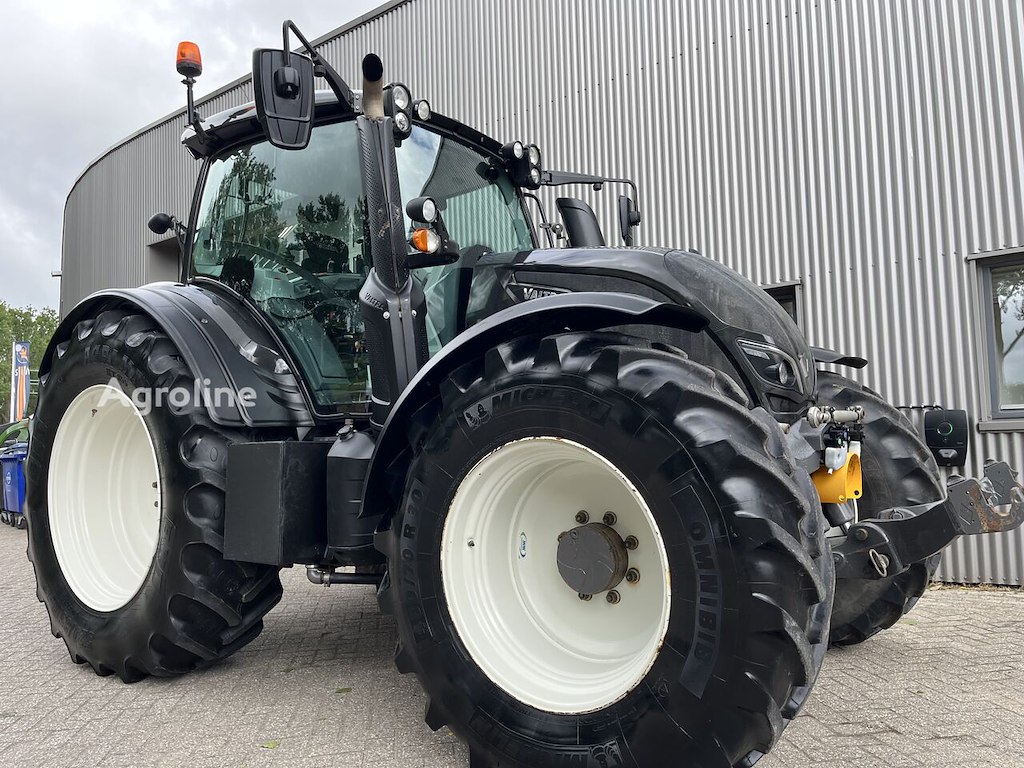 Valtra N174 Active traktor točkaš