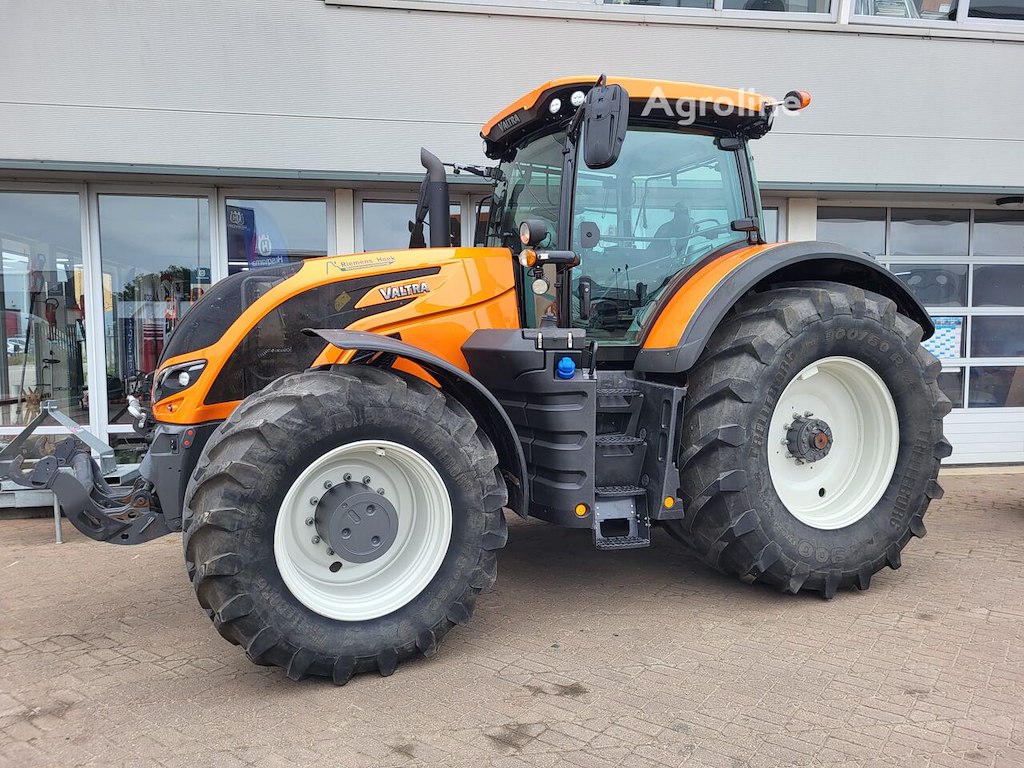 Valtra S394 traktor točkaš