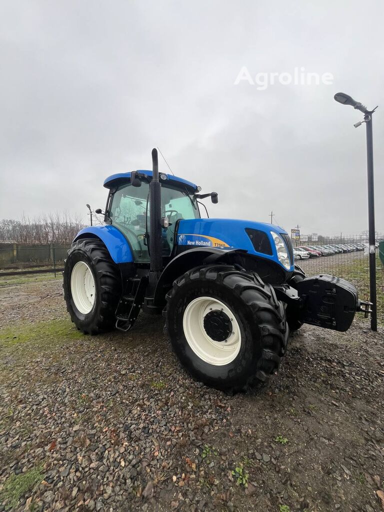 New Holland T7060 traktor točkaš