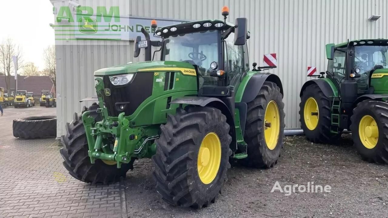 John Deere 6r215 traktor točkaš